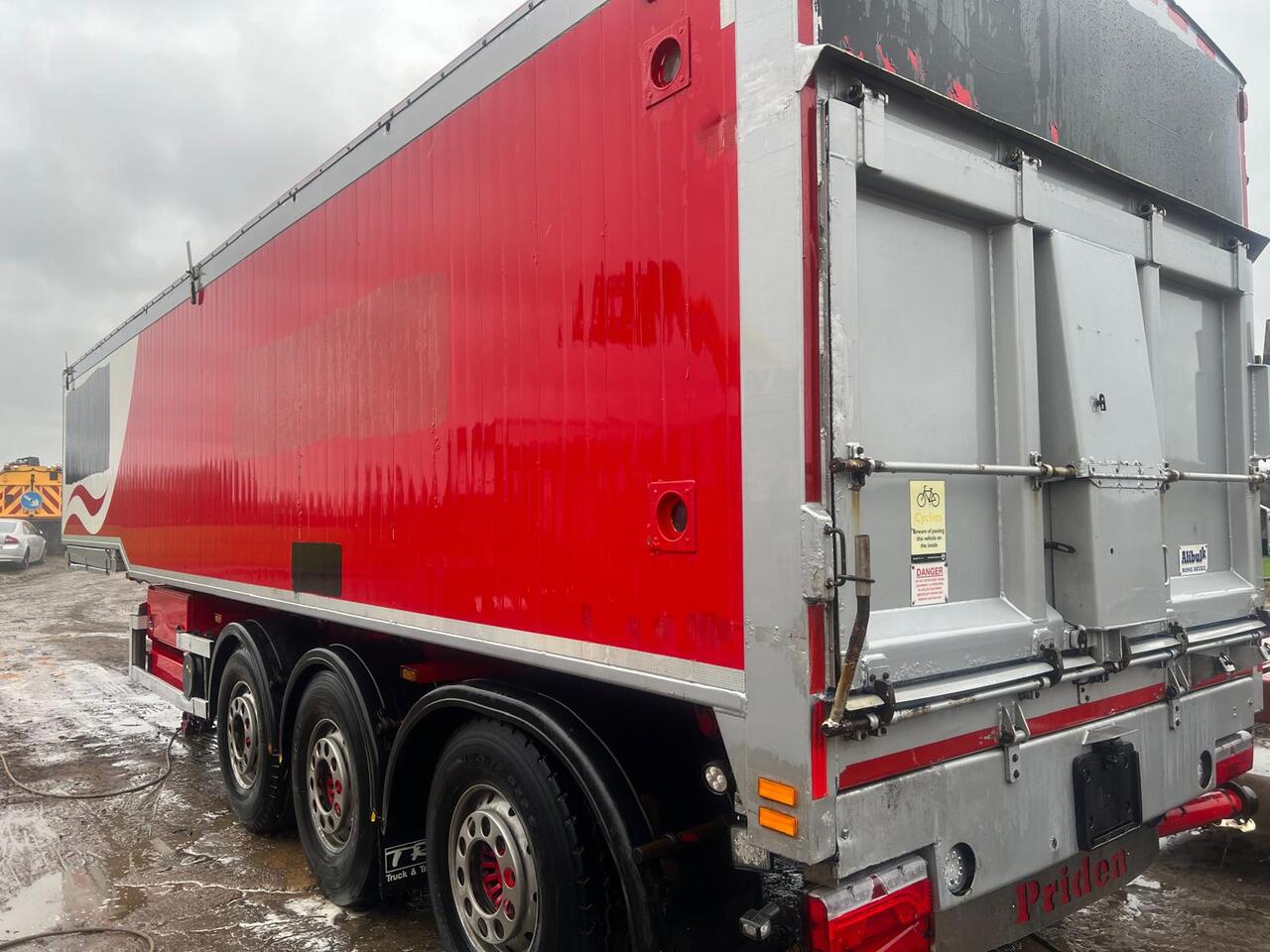 Used 2012 Priden Engineering 5 Compartment Bulk Blower Tipper For Sale ...