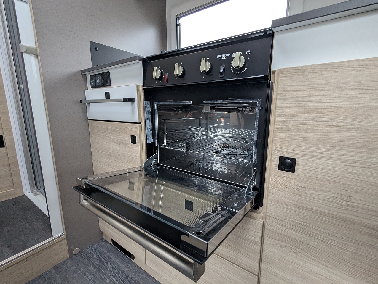 New 2025 Chausson First Line 640 Motorhome 2.0 Diesel For Sale (N249 ...