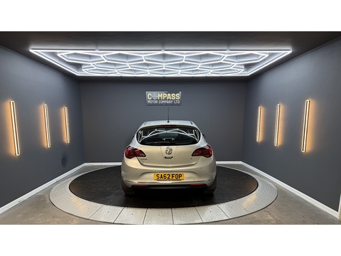 Used 2012 Vauxhall Astra 1.6 16v SRi Hatchback 5dr Petrol Manual Euro 5 ...