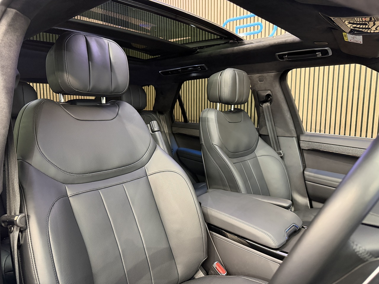 Used 2023 Land Rover Range Rover Sport 3.0 D350 MHEV Autobiography SUV ...