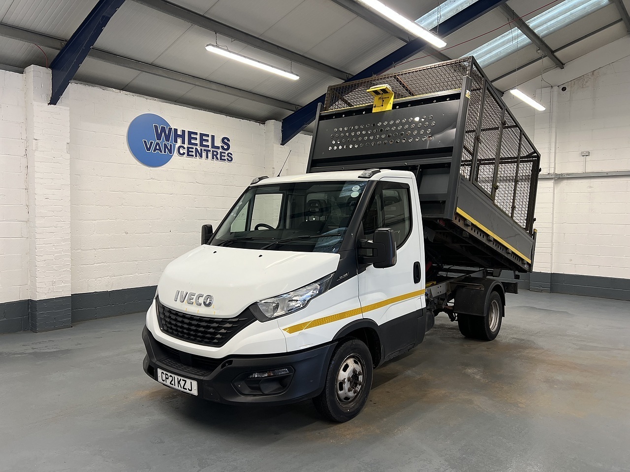 Used 2021 Iveco Daily D HPI 14V 35C 3450 For Sale (U1185) | Wheels Van ...