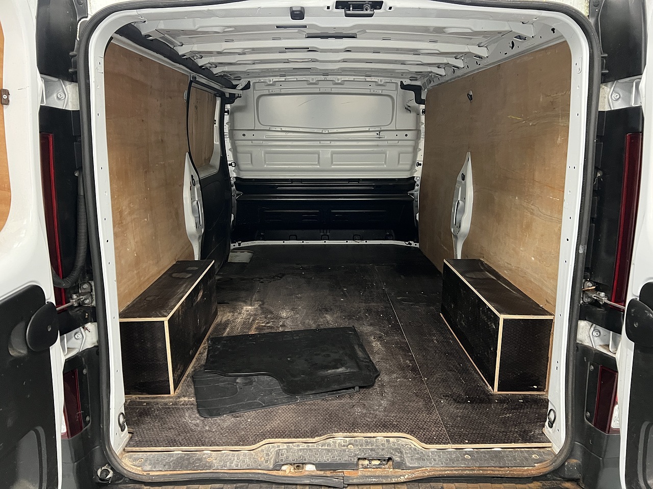 Used 2022 Renault Trafic dCi Blue LL30 Business For Sale (U1430 ...