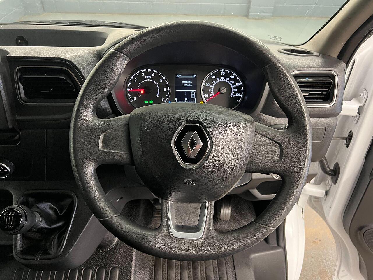 Used 2023 Renault Master Master 2.3 dCi 35 Business+ FWD LWB Medium ...