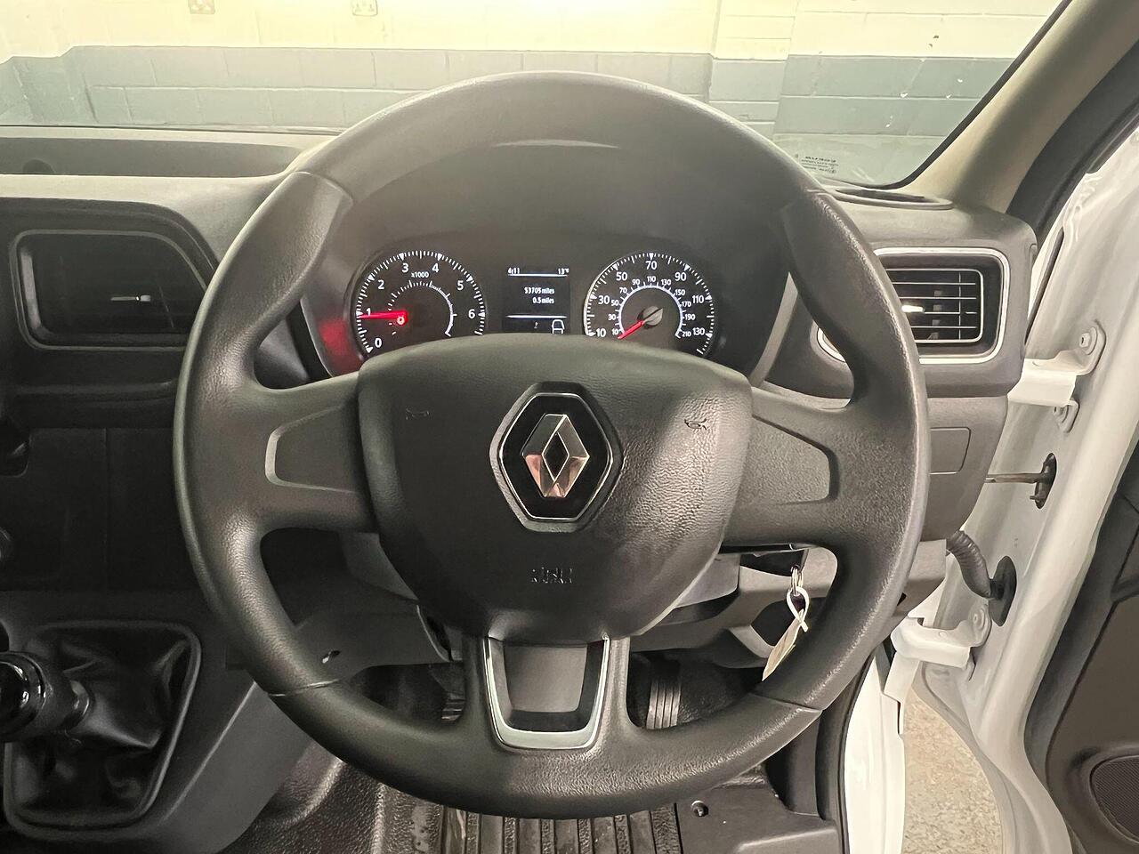 Used 2023 Renault Master Master 2.3 dCi 35 Business+ FWD LWB Medium ...