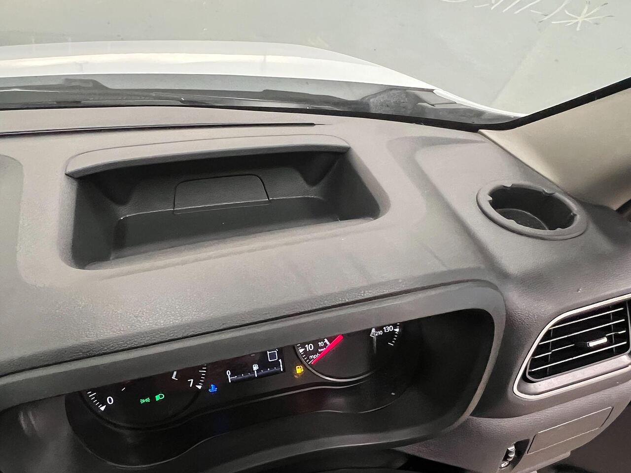 Used 2023 Renault Master Master 2.3 dCi 35 Business+ FWD LWB Medium ...