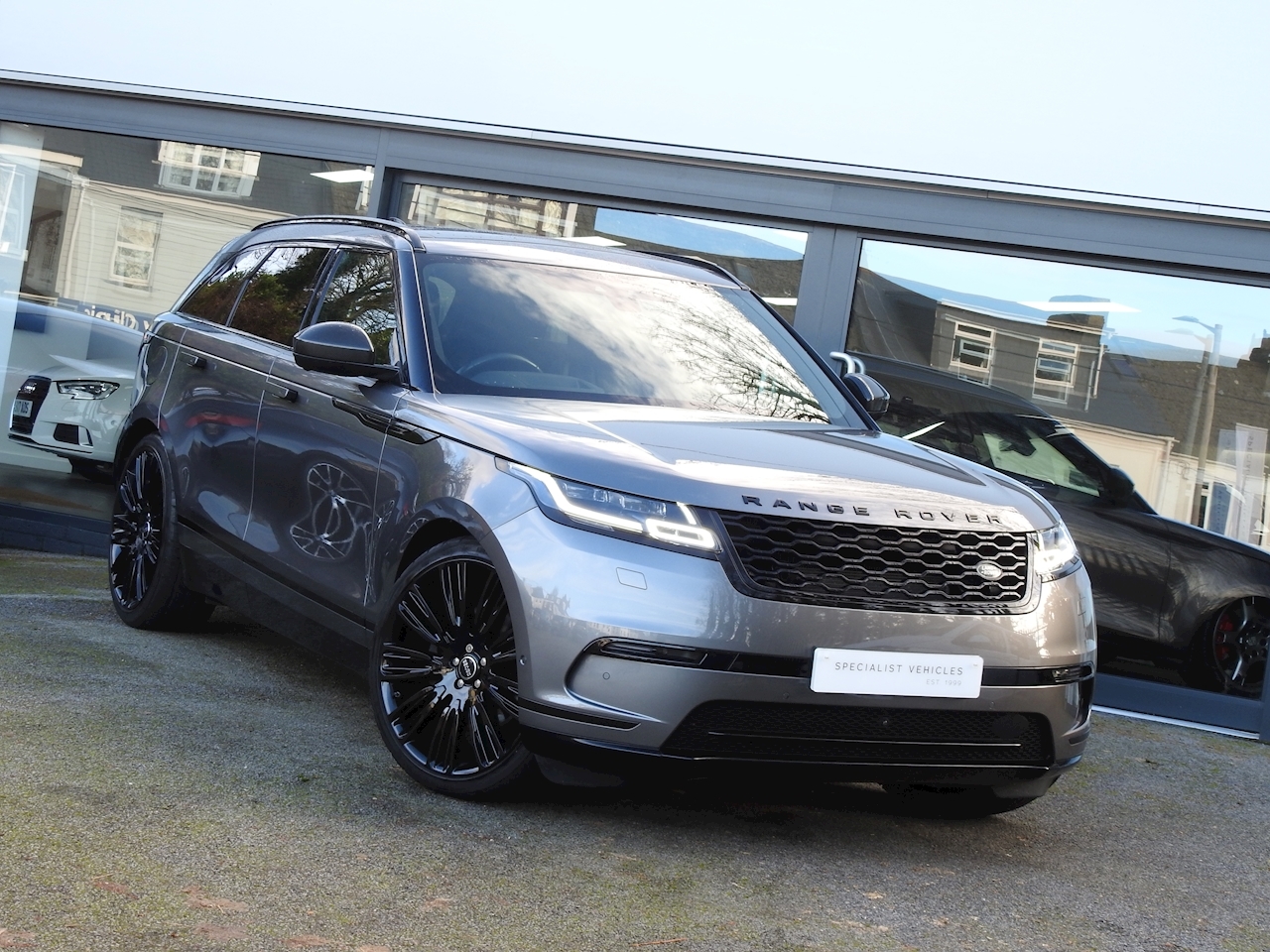 Used 2017 Land Rover Range Rover Velar Si6 V6 HSE For Sale in Devon ...