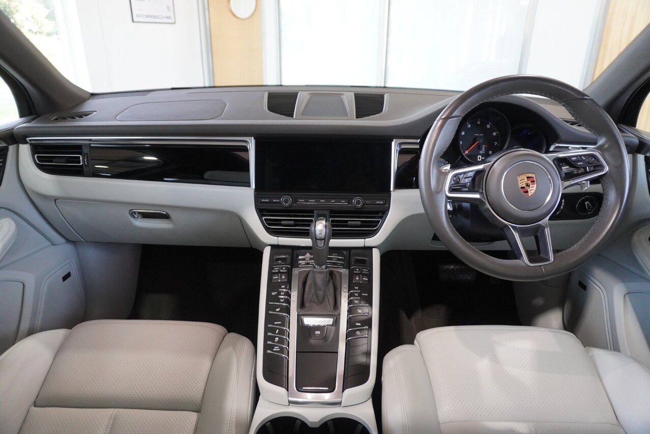 Used 2019 Porsche Macan Gen 2 2.0 T For Sale (U2552) | Harbour Cars