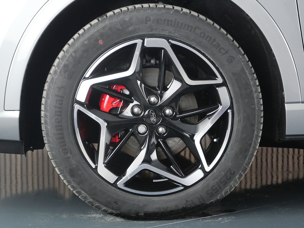 Used 2025 Ford Kuga 2.5 Duratec 14.4kWh ST-Line X SUV 5dr Petrol Plug ...