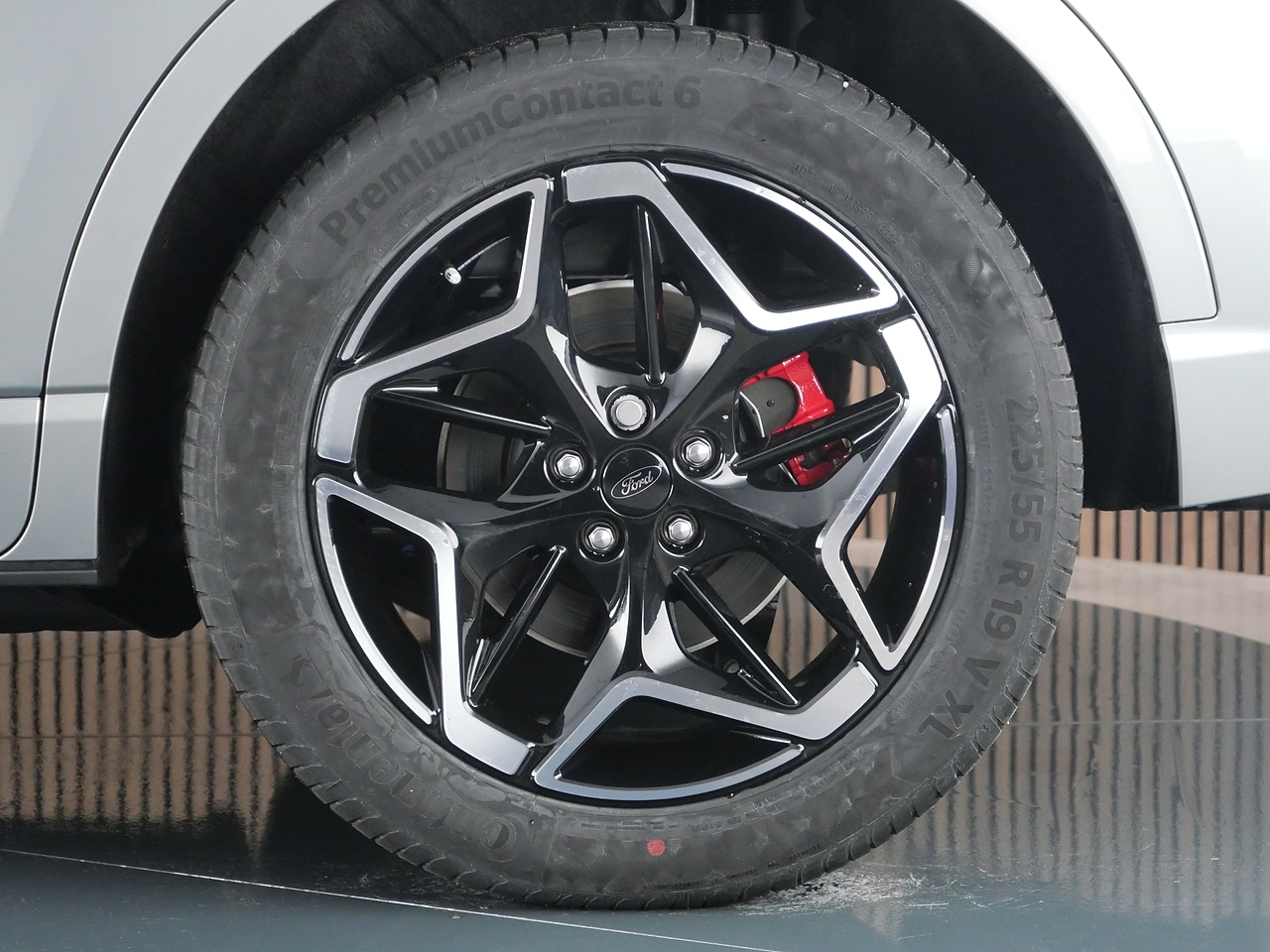 Used 2025 Ford Kuga 2.5 Duratec 14.4kWh ST-Line X SUV 5dr Petrol Plug ...