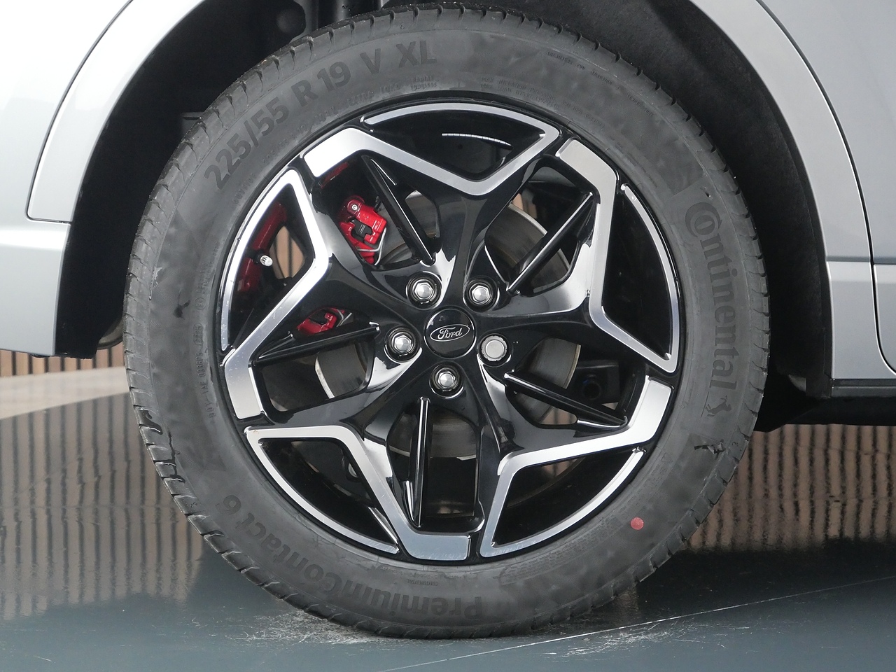 Used 2025 Ford Kuga 2.5 Duratec 14.4kWh ST-Line X SUV 5dr Petrol Plug ...