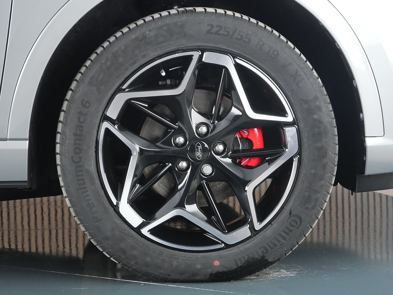 Used 2025 Ford Kuga 2.5 Duratec 14.4kWh ST-Line X SUV 5dr Petrol Plug ...